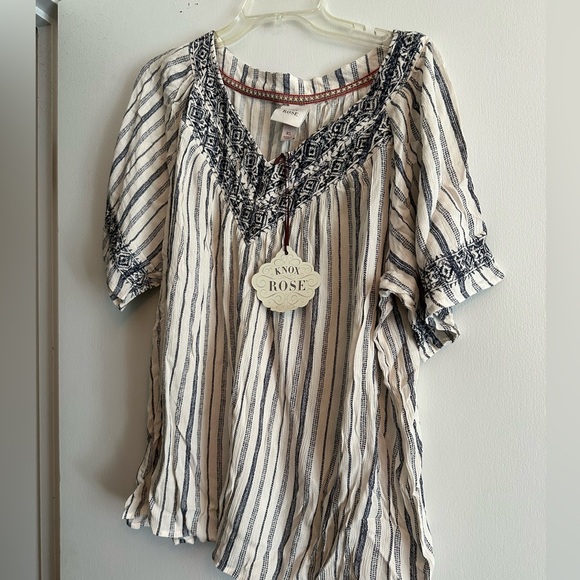 Knox Rose | Tops | Nwt Knox Rose Top | Poshmark